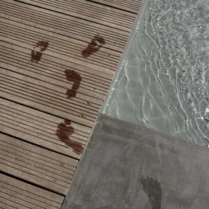 Micro concrete over tiles: 12 essential tips - Matières Marius Aurenti